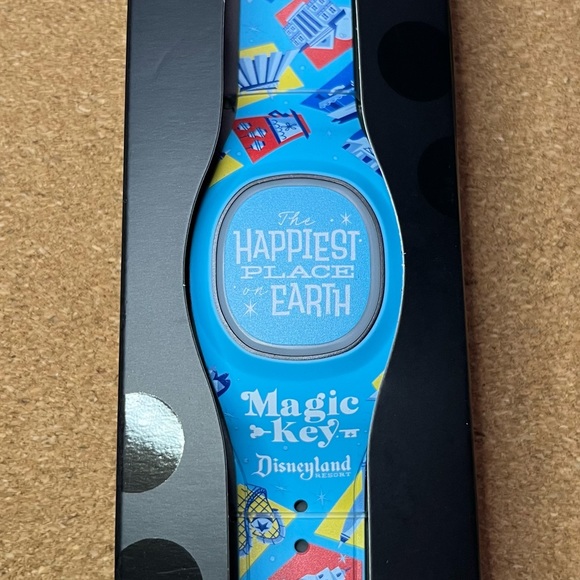 Disney | Wearables | Disneyland Magic Key Holder Magicband | Poshmark